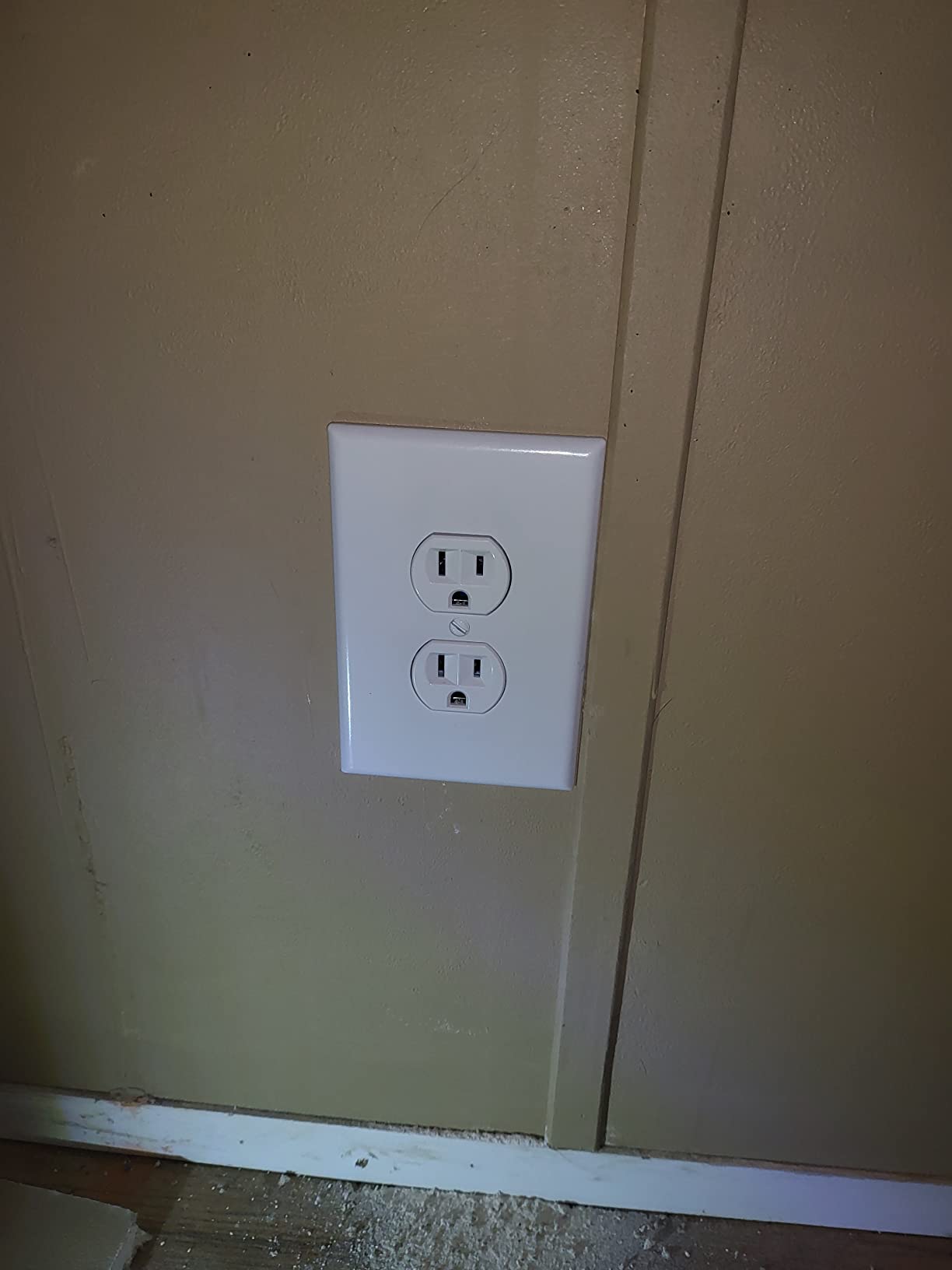 $8/mo - Finance Elder Welder® Hidden Wall Safe Outlet with Key Lock ...