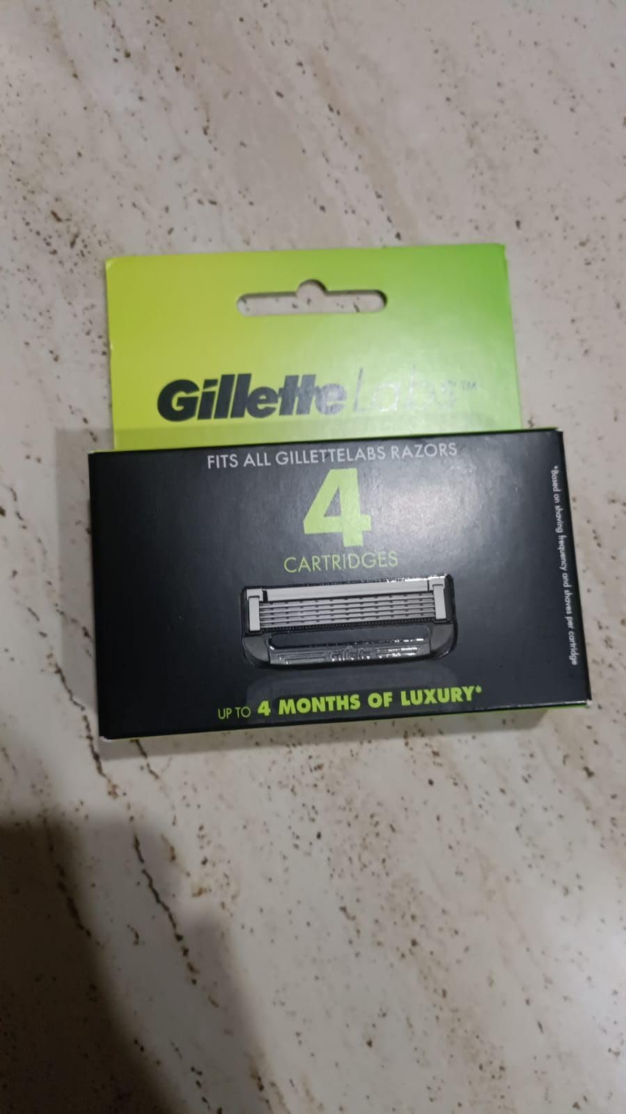Gillette Labs Shaving Blades For Men Pack Of 4 Cartridges : Amazon.in ...