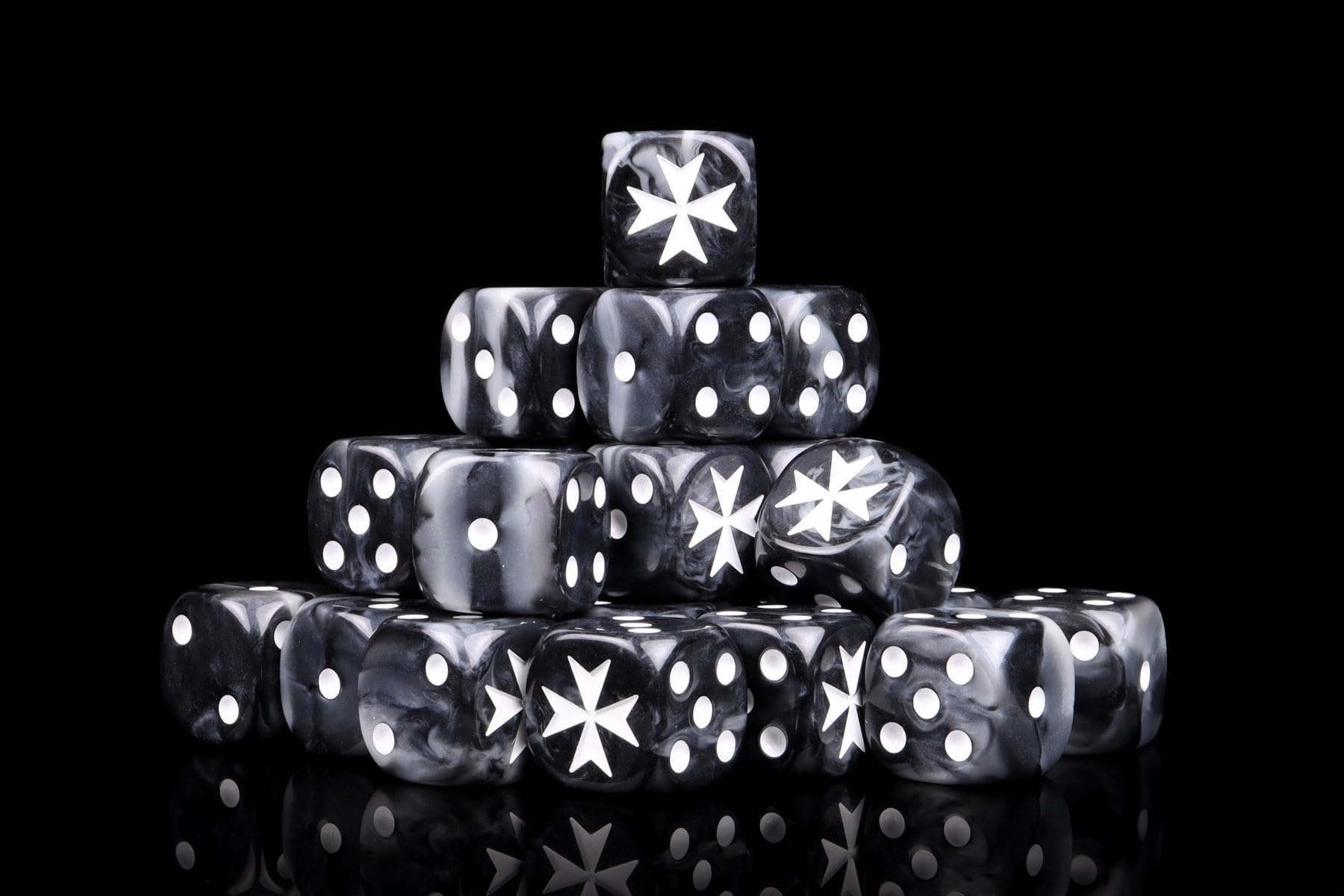 Amazon.com: Baron of Dice Knights Templar Resin Dice - Set of 25 (Round ...