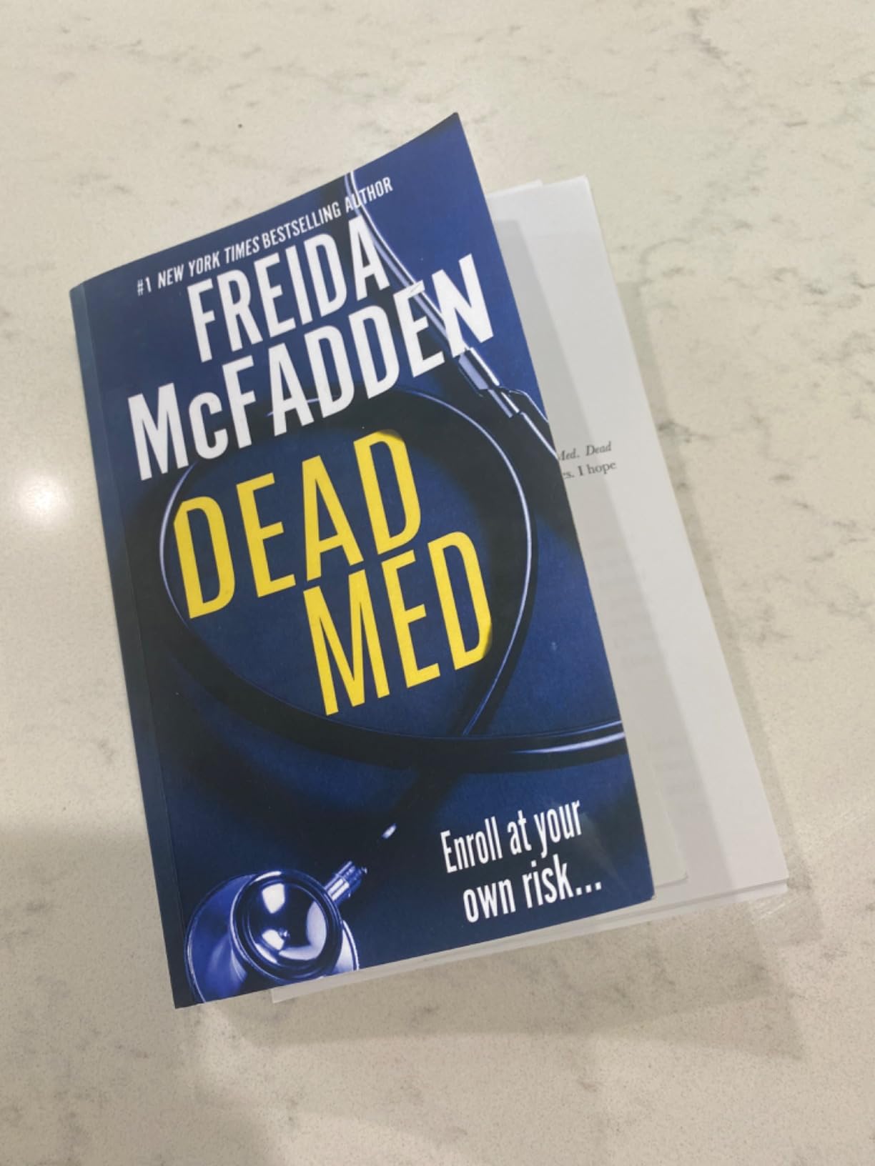 Dead Med : McFadden, Freida: Amazon.com.au: Books
