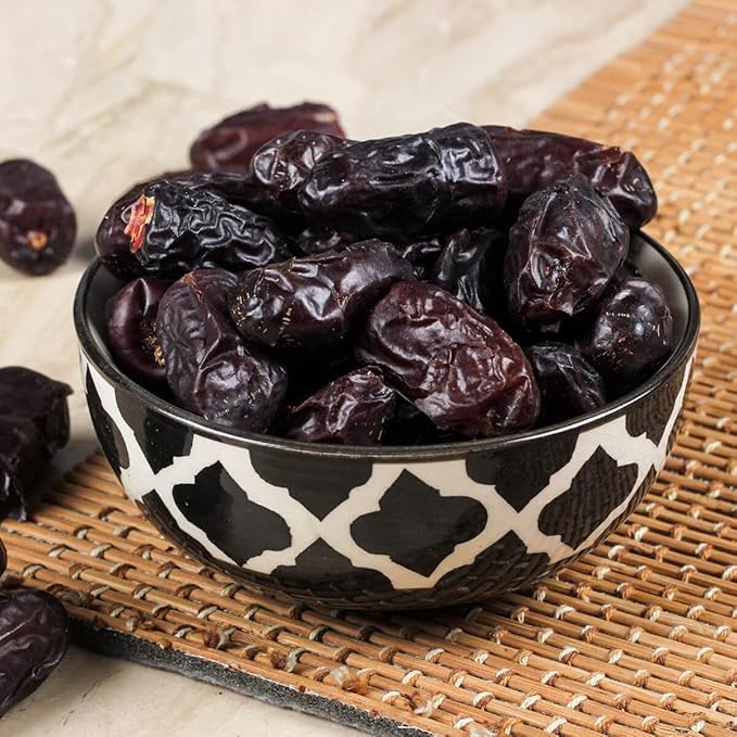 Royal Foodery Amber Dates Imported From Madina Ajwa Al-Saudi - Finest ...