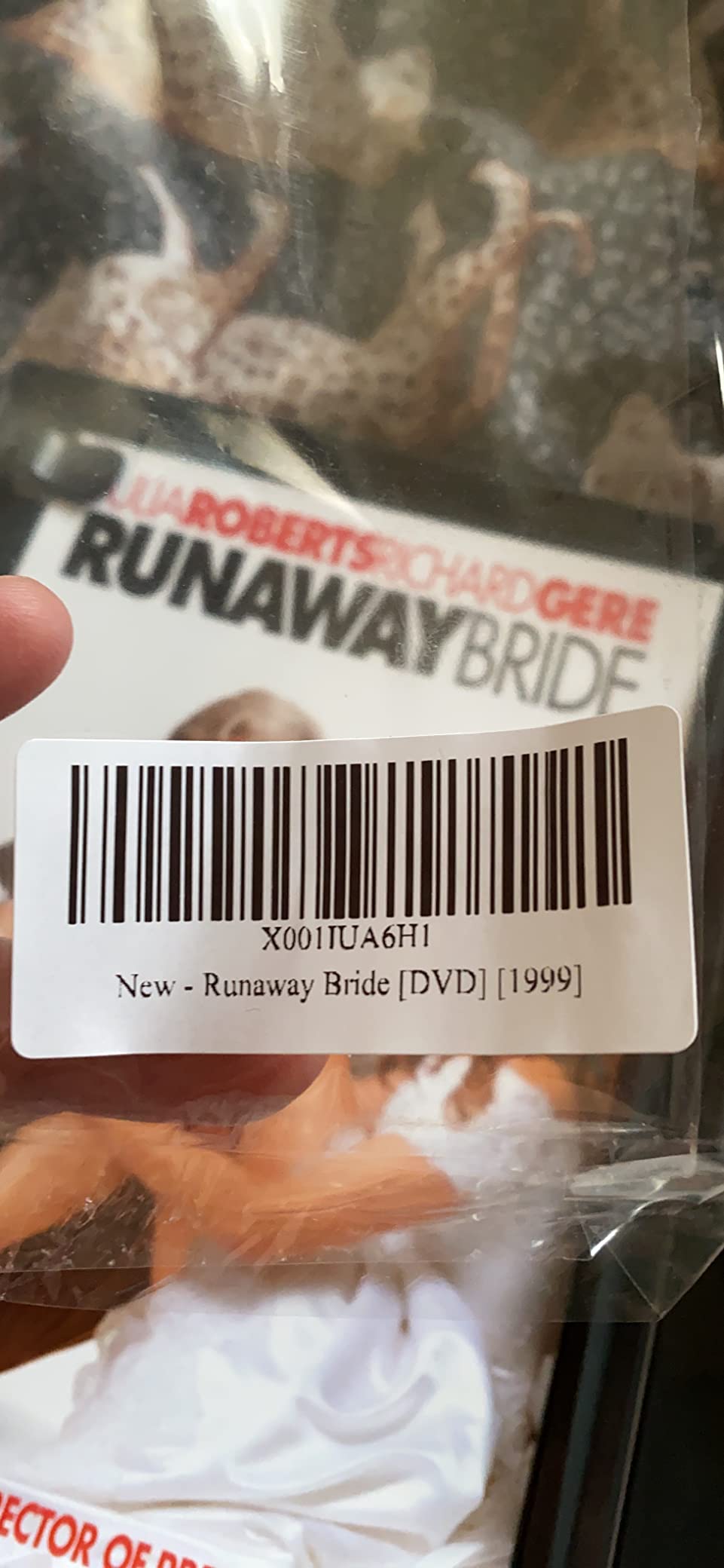 Runaway Bride [VHS] [1999] : Julia Roberts, Richard Gere, Joan Cusack ...