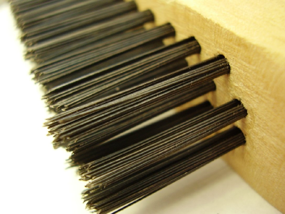 Snapklik.com : Shoe Handle Wire Brush