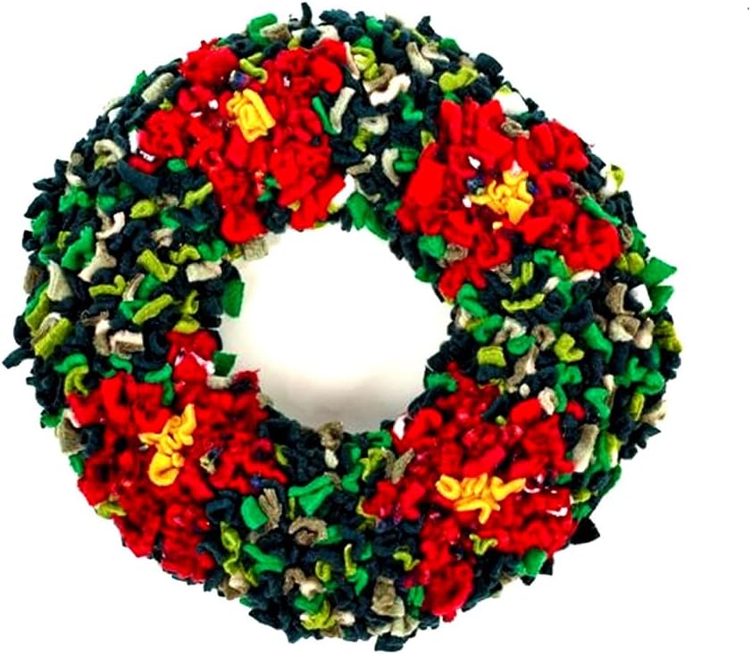 Amazon.com: Proggy No-Sew Fleece Craft Kit - Christmas Wreath : Home ...