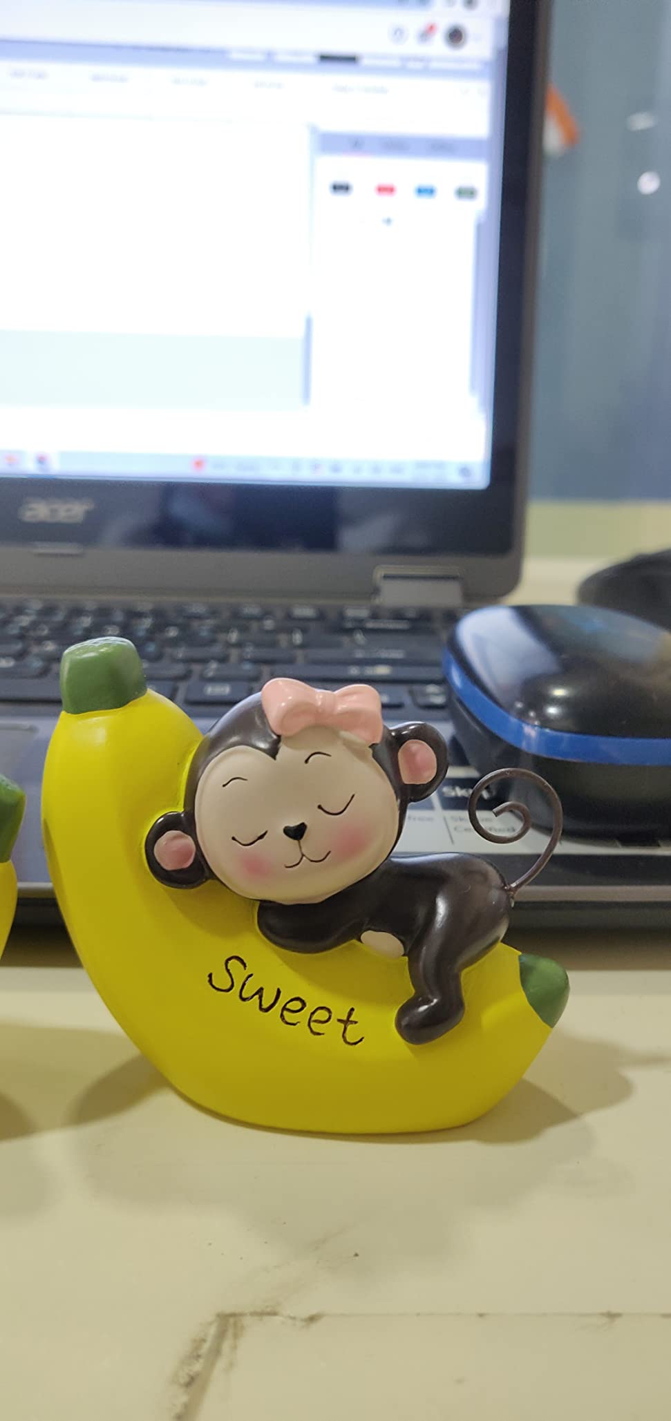 Dravizon Creative Cute Monkeys Love Dashboard Decorations Car Home ...