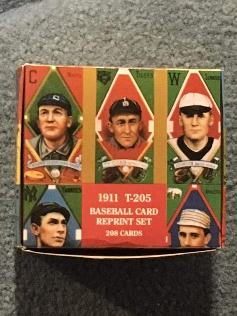 Amazon.com: 1911 T205 Reprint Factory Set 208 Cards : Collectibles ...