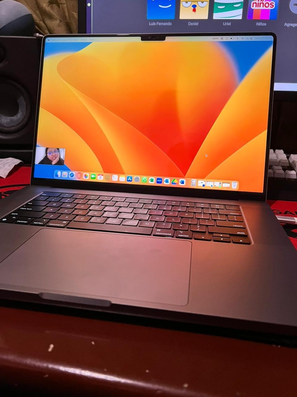 $96/mo - Finance Apple 2023 MacBook Pro Laptop M2 Max chip with 12‑core ...