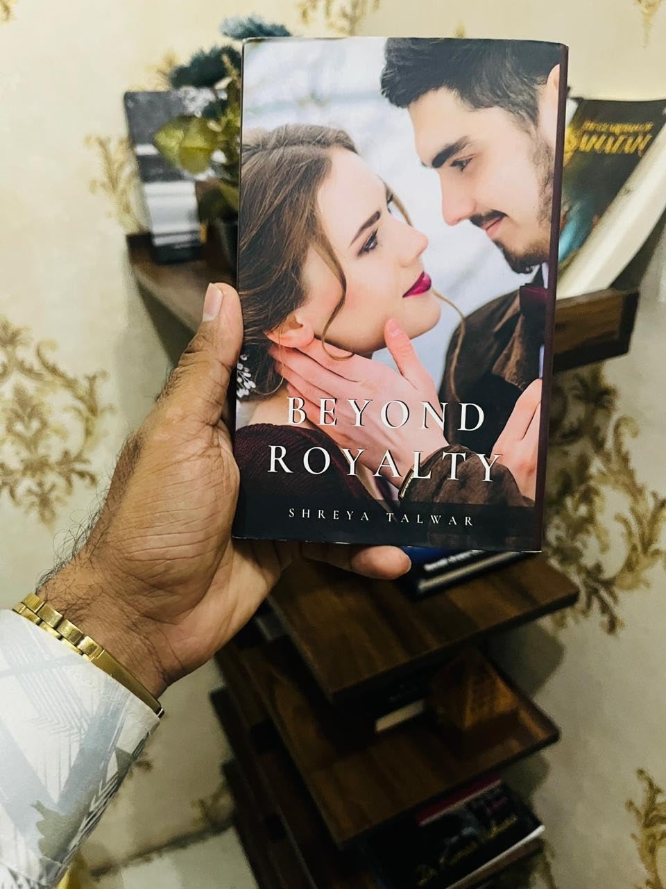 Beyond Royalty : Shreya Talwar: Amazon.in: Books