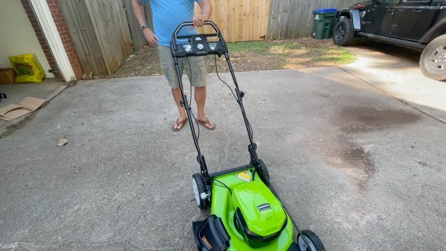 Watch Easiest Lawnmower to Start - How to Start Greenworks Mower on ...