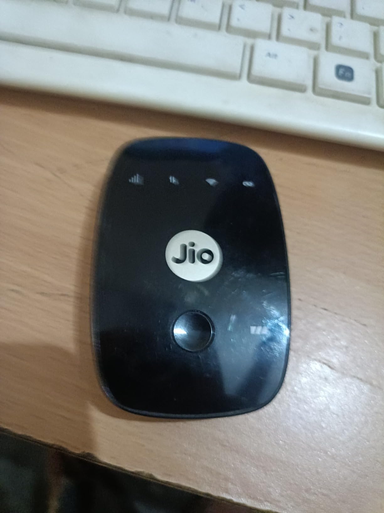 JioFi M2S Black | 4G Router from Jio | On The Go Device | Video & HD ...