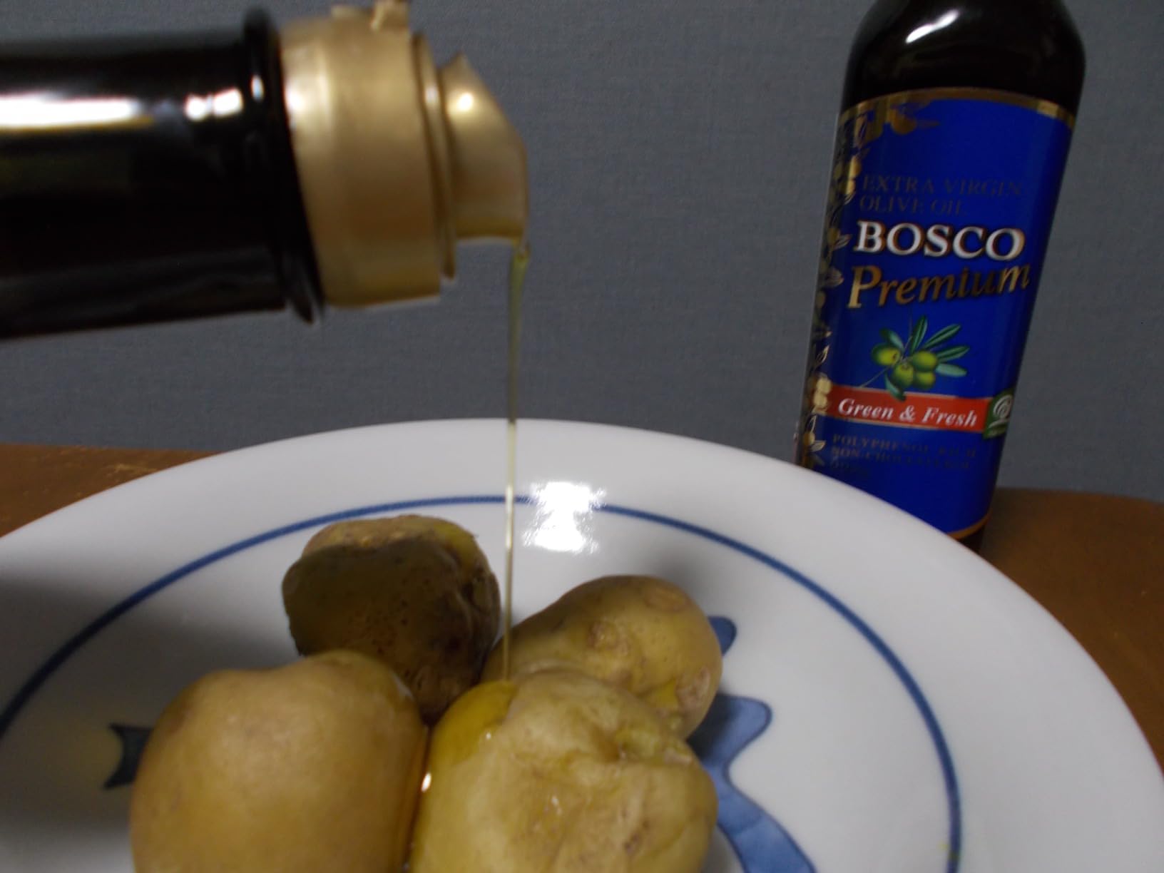 Amazon | BOSCO(ボスコ) 日清オイリオ プレミアムエキストラバージンオリーブオイル 228g | BOSCO(ボスコ) | オリーブオイル 通販