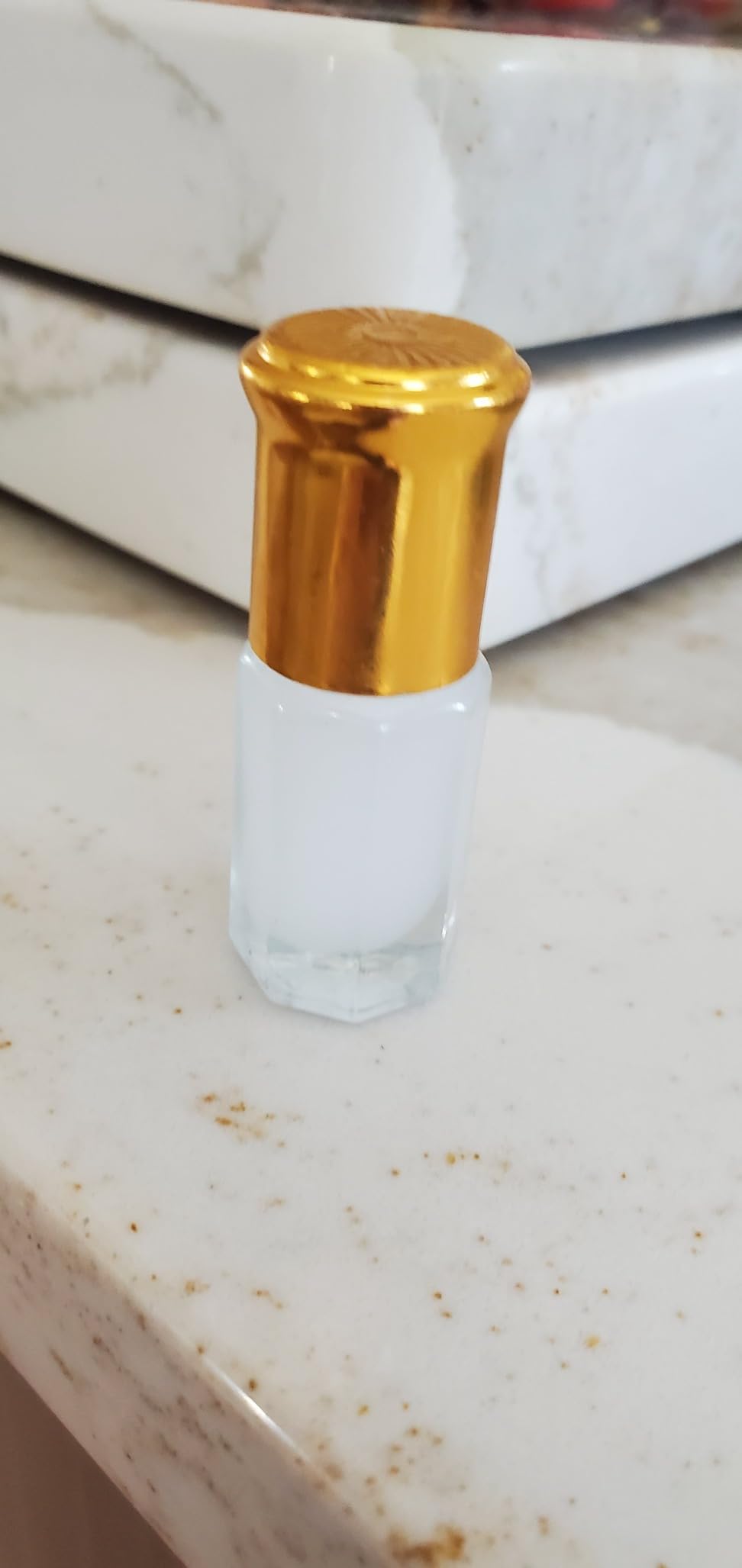 Amazon.com : White musk Musk Blanc musk takhara pure musk perfume oil ...