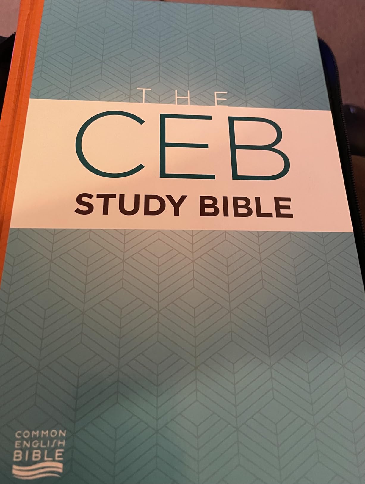 Amazon.com: The CEB Study Bible Large Print: 9781609261764: Common ...