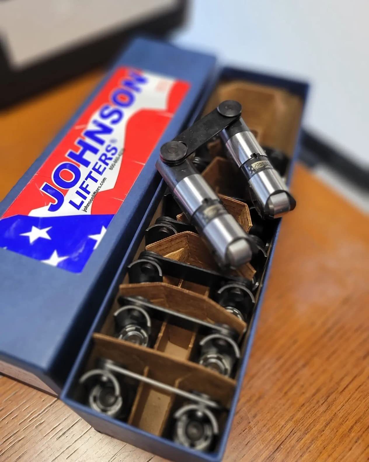 Amazon.com: Johnson 2116LSR Link-Bar Hydraulic Lifters for LS 4.8 5.3 5 ...