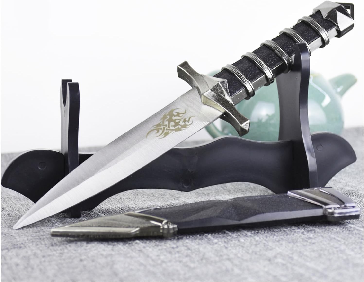 Amazon.com : ARLEZA STORM Dark Assassin Dagger With Sheath - Celtic ...