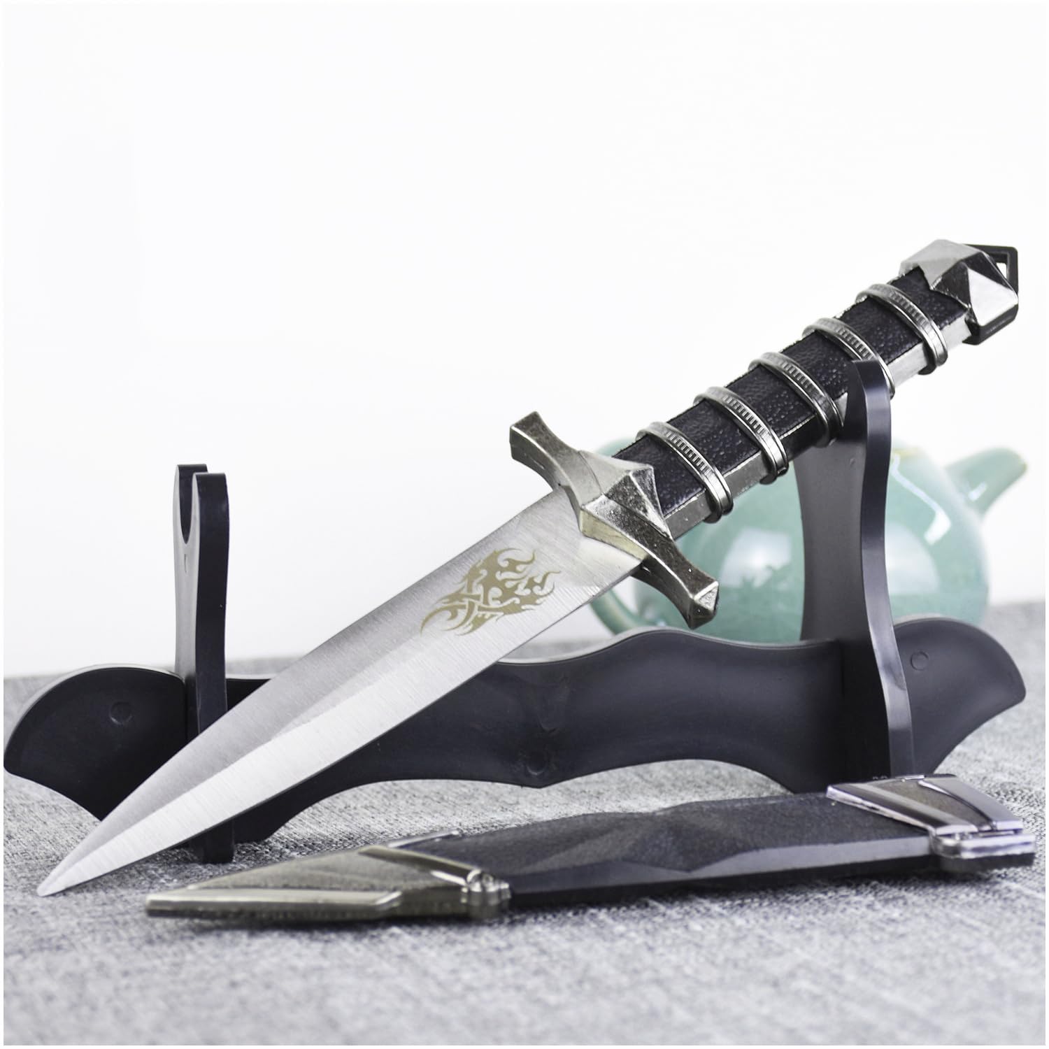 Amazon.com : ARLEZA STORM Dark Assassin Dagger With Sheath - Celtic ...