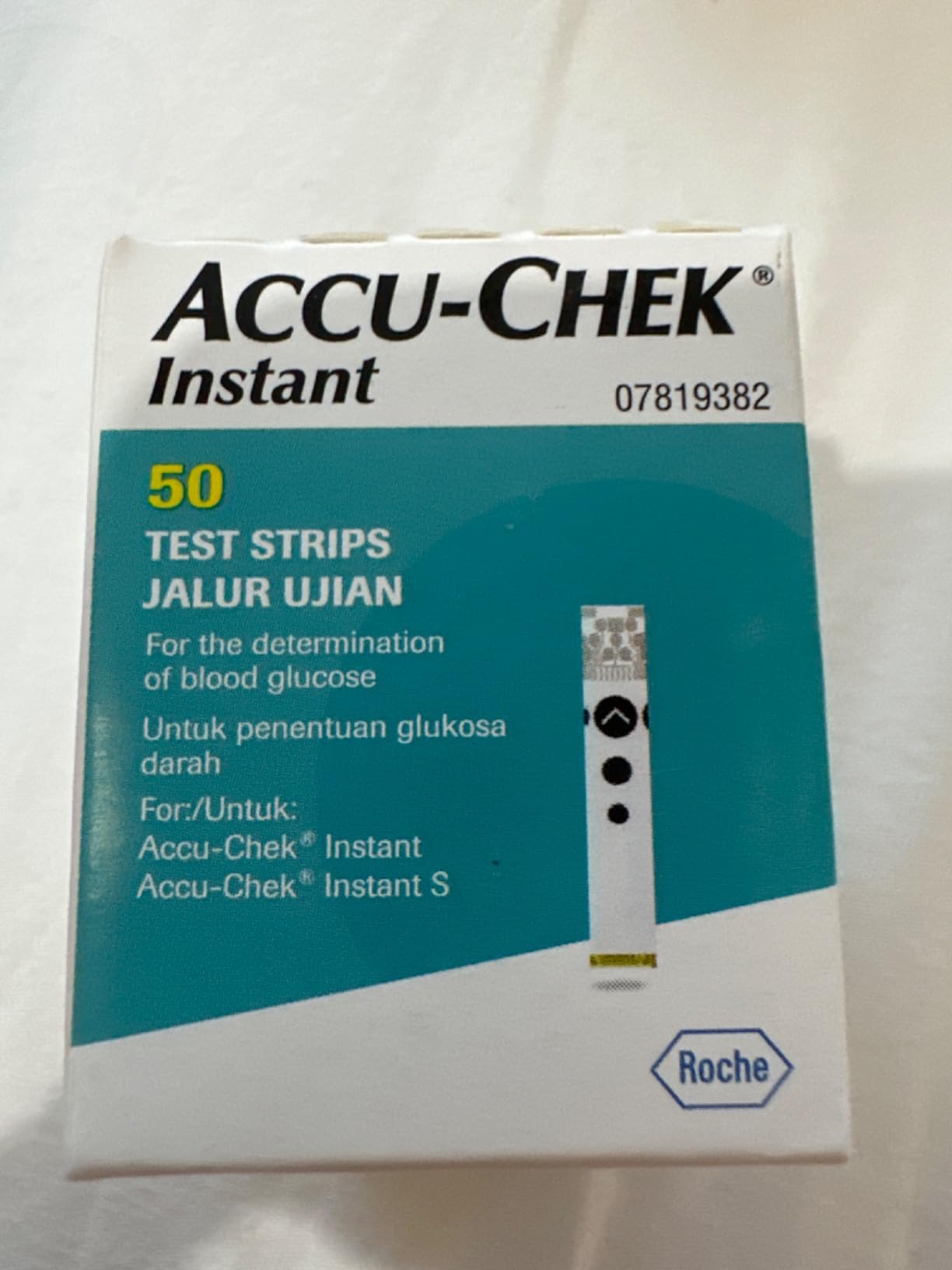 Accu-Chek Instant Blood Glucose Test Strips, Pack of 50 Strips : Amazon ...