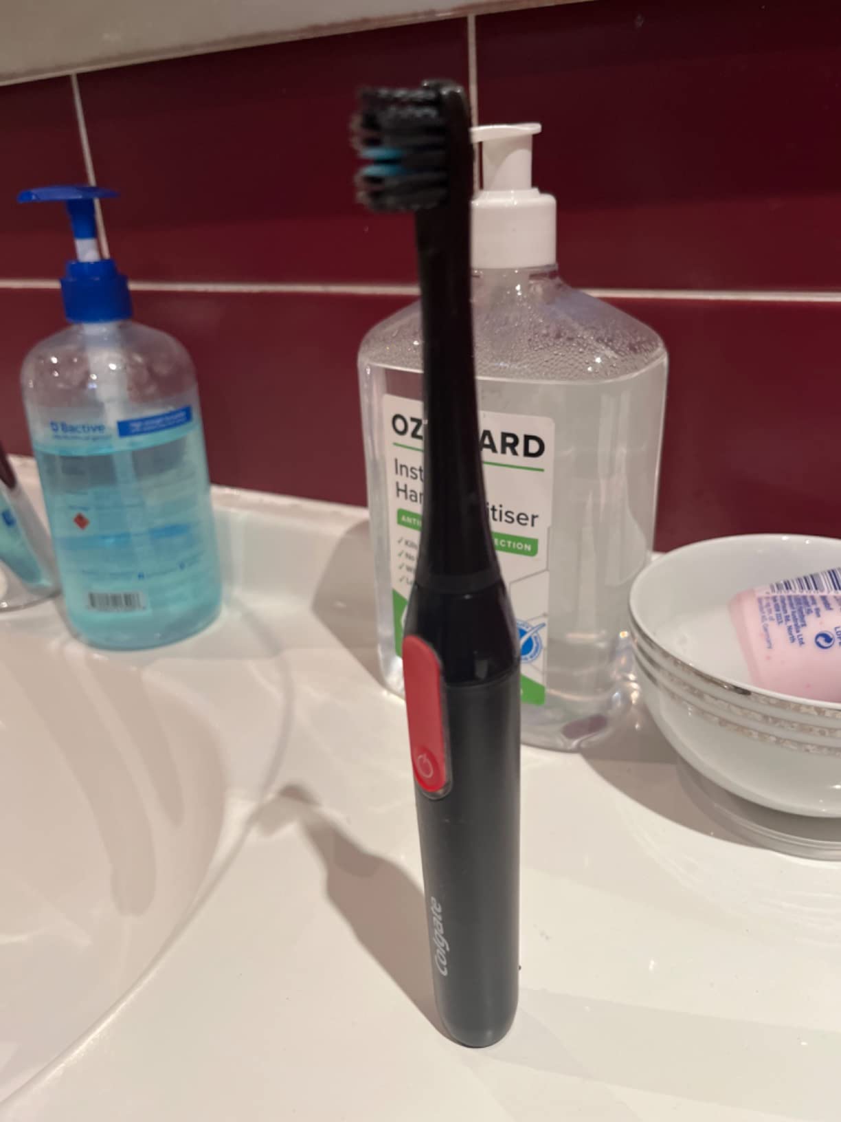 Colgate Pro Clinical 250R Deep Clean Rechargable Electric Toothbrush ...