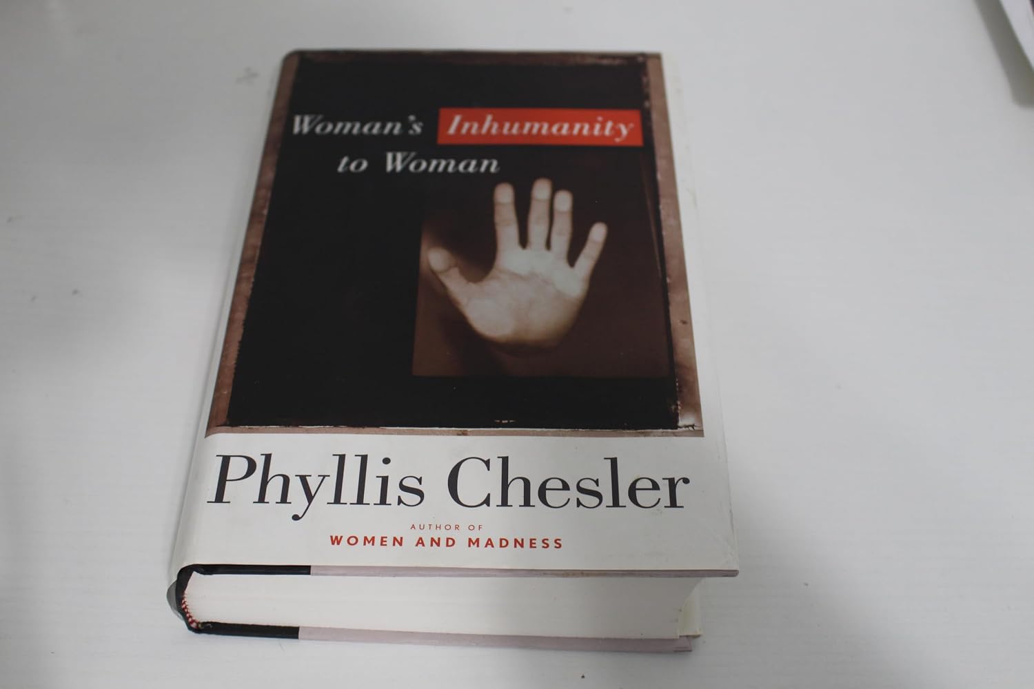 Woman's Inhumanity to Woman (Nation Books): Chessler, Phyllis ...