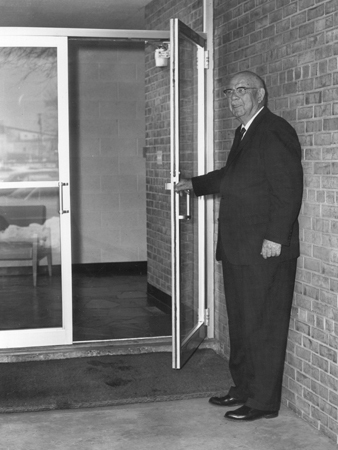 Amazon.com: M. R. DeHaan: books, biography, latest update