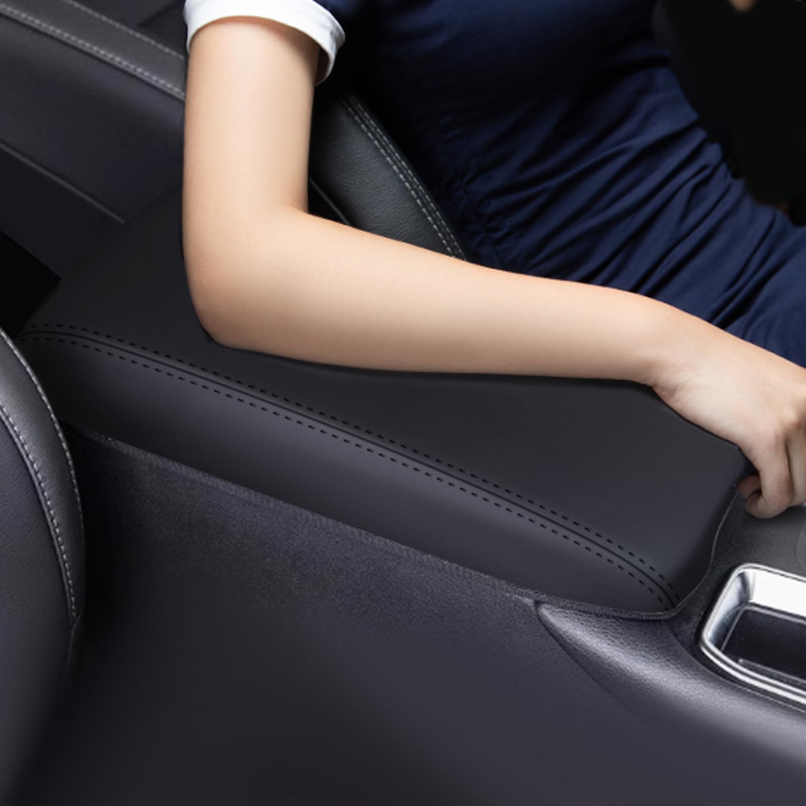 Amazon.com: faccibbg Armrest Cover for 2019 2020 2021 2022 2023 Nissan ...