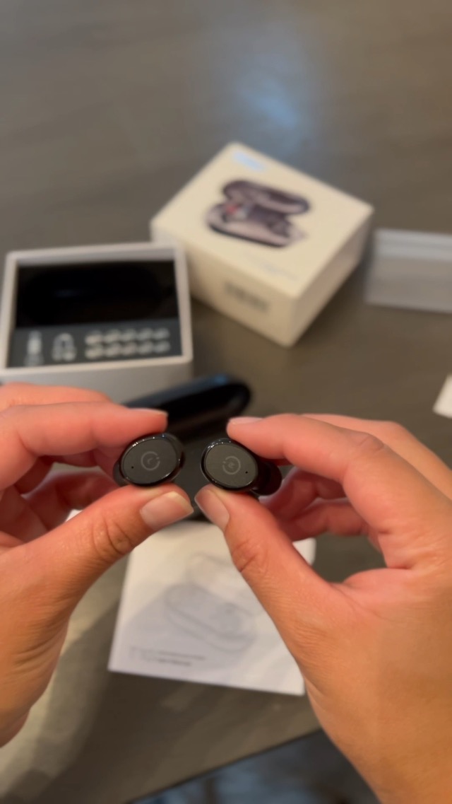 Watch Unboxing and first use of the best wireless earbuds! on Amazon Live