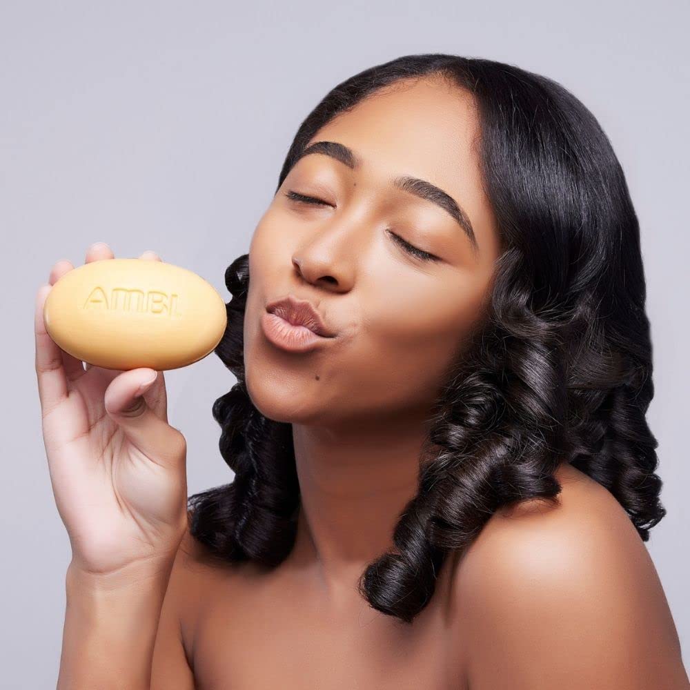 Shayna Mitchell's Instagram, Twitter & Facebook on IDCrawl