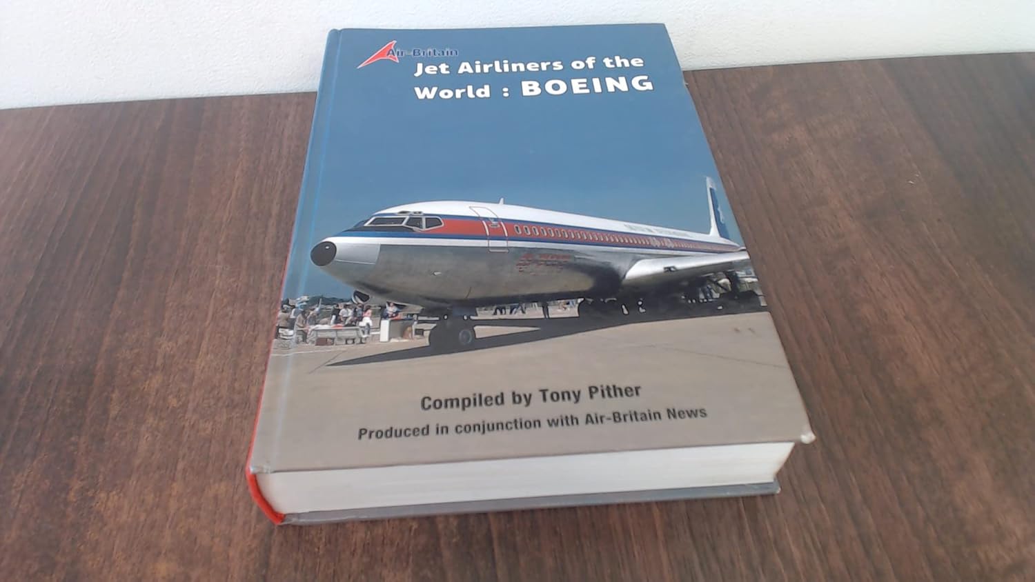 Jet Airliners of the World: Boeing: Tony Pither: 9780851305257: Amazon ...
