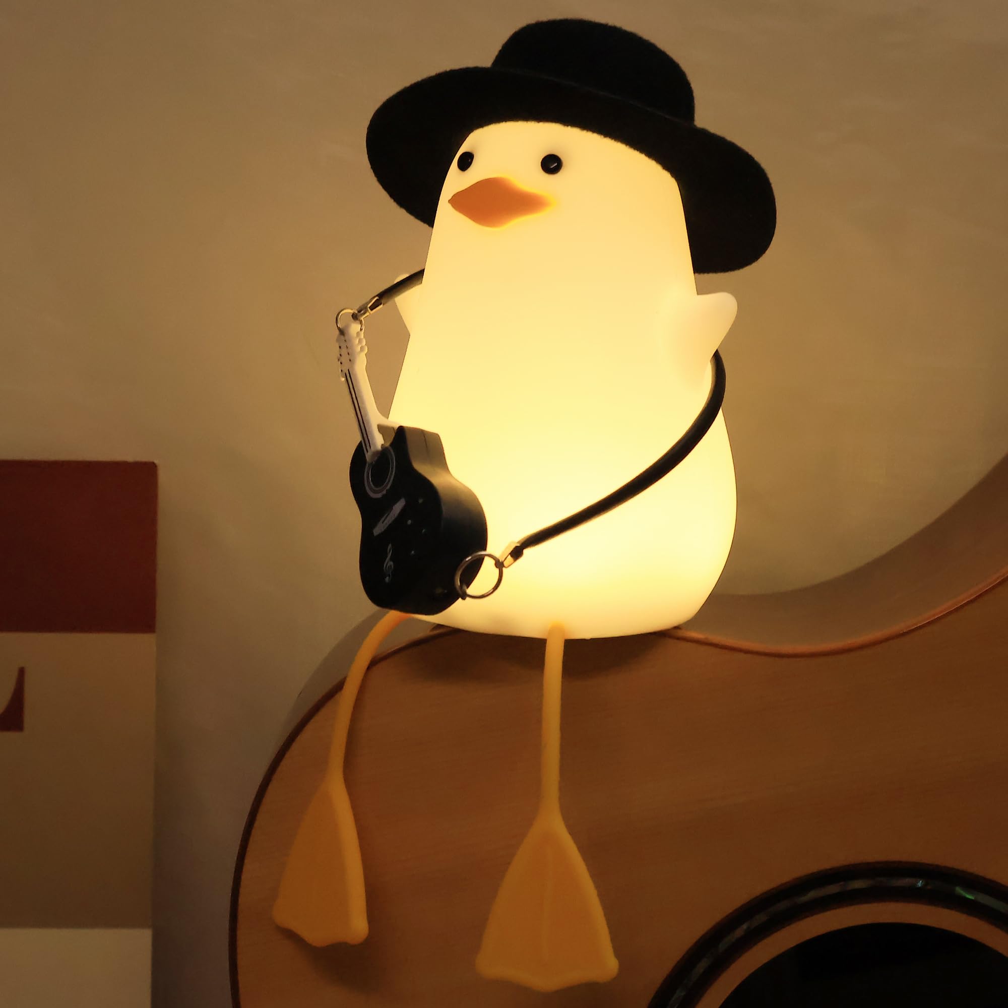 Anywin Cute Guitar Duck Light, Funny Duck Toys with Gentleman Hat ...