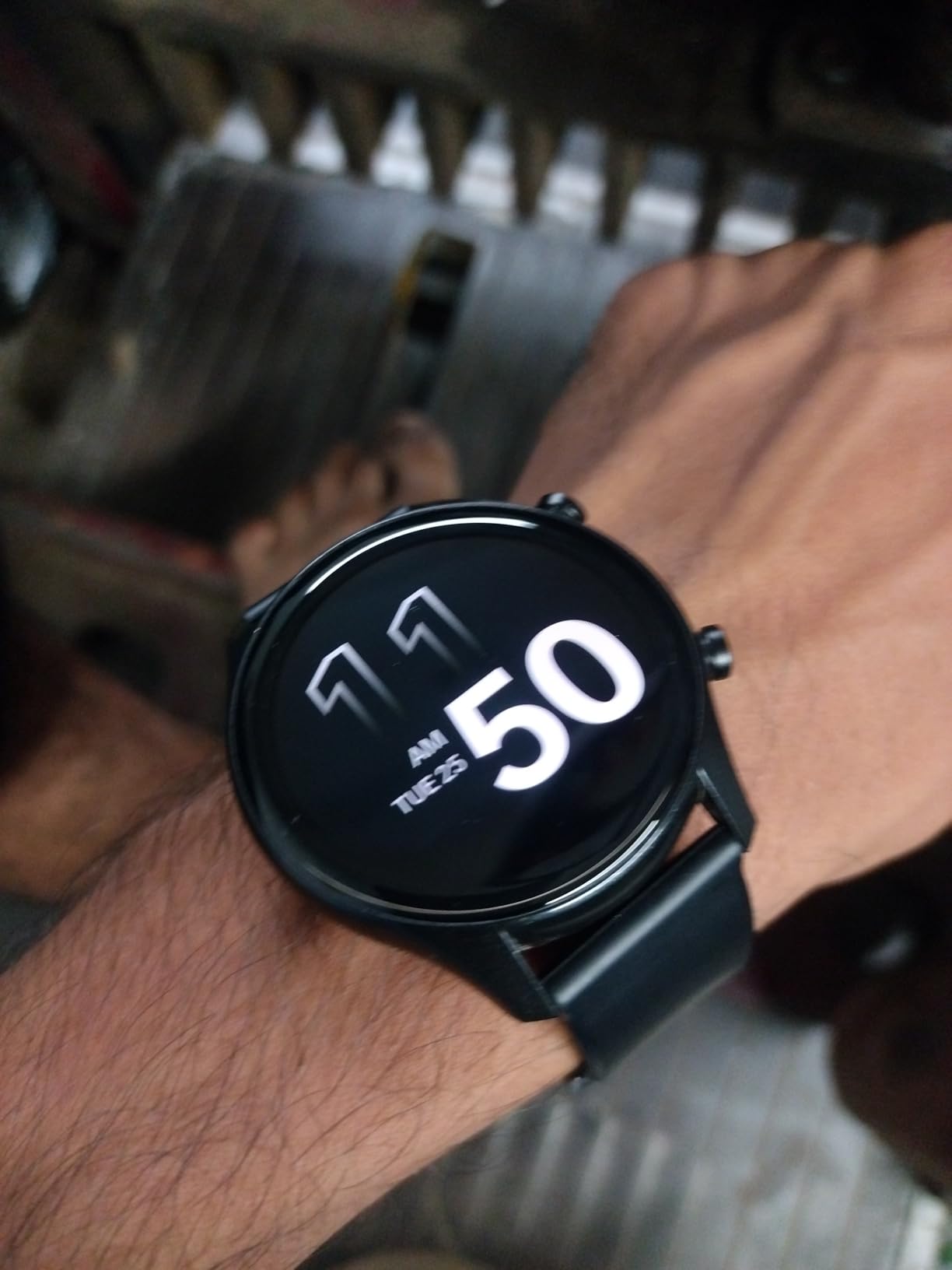 Amazon.in: Buy boAt Lunar Connect Plus Smart Watch w/ 1.43" (3.6 cm ...