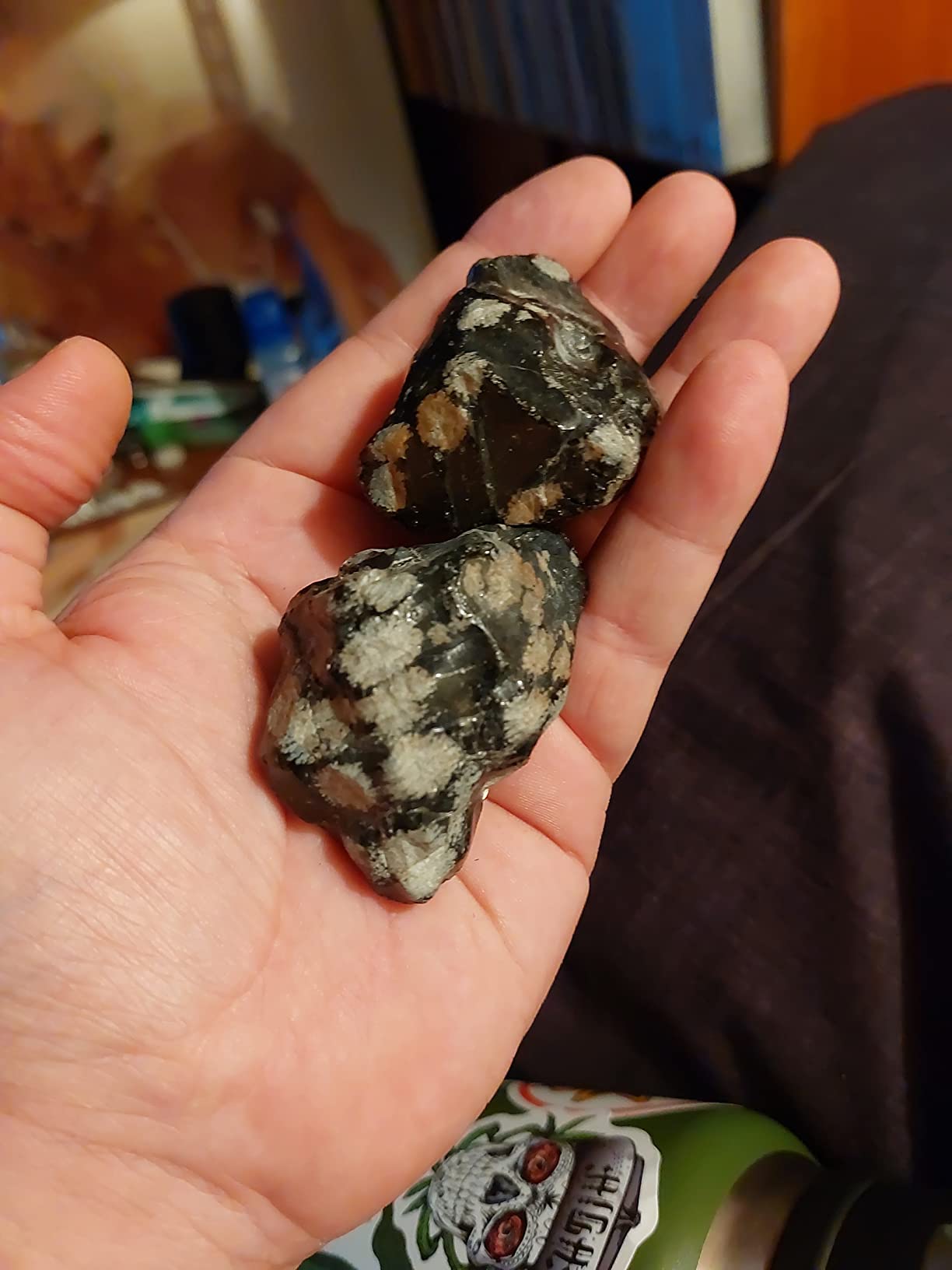 Amazon.com: The Geode Mine: Snowflake Obsidian. 1 Pound Lot. Natural ...