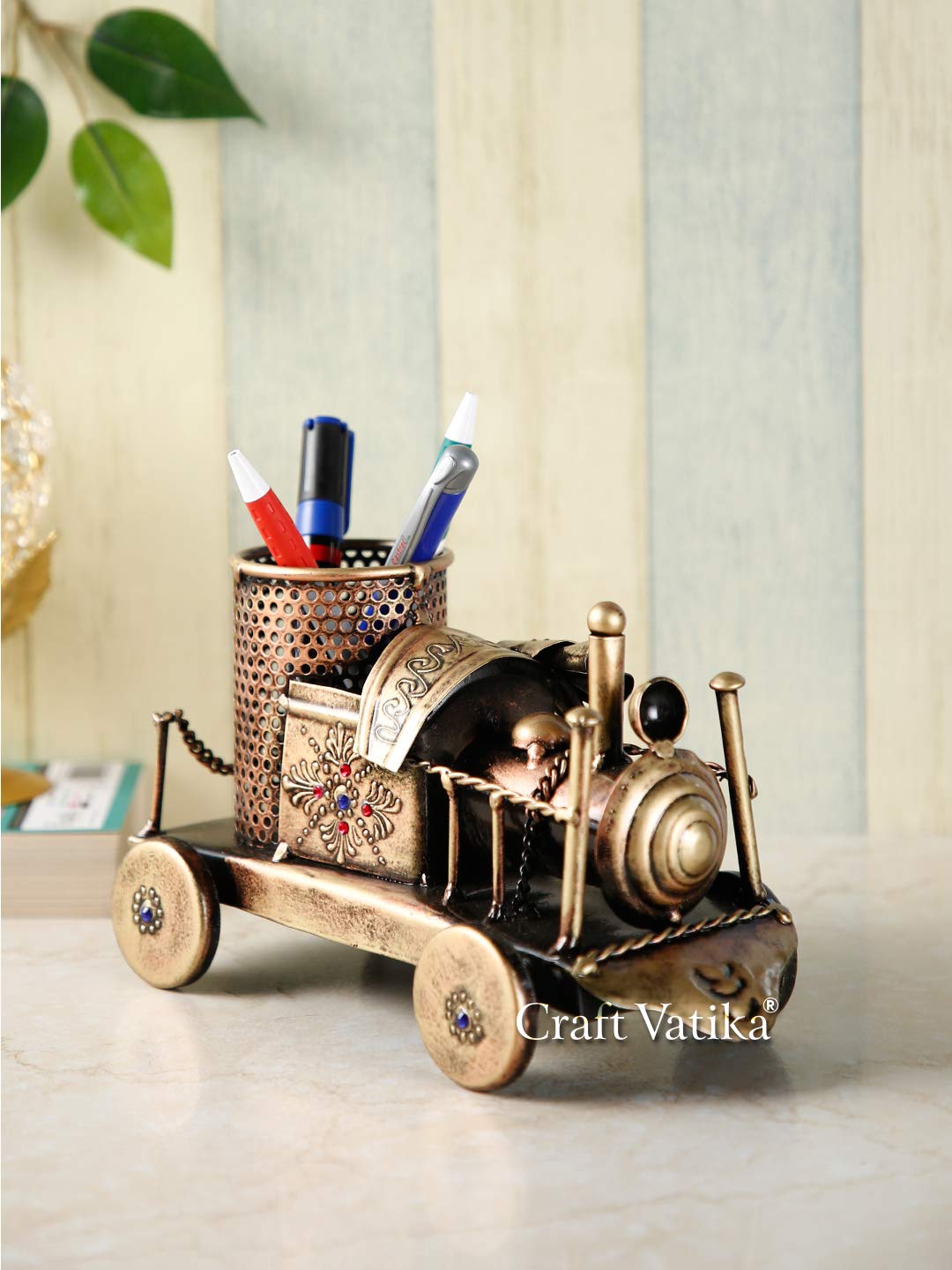 CraftVatika Handcrafted Iron Train Engine Decorative Showpiece Figurine ...