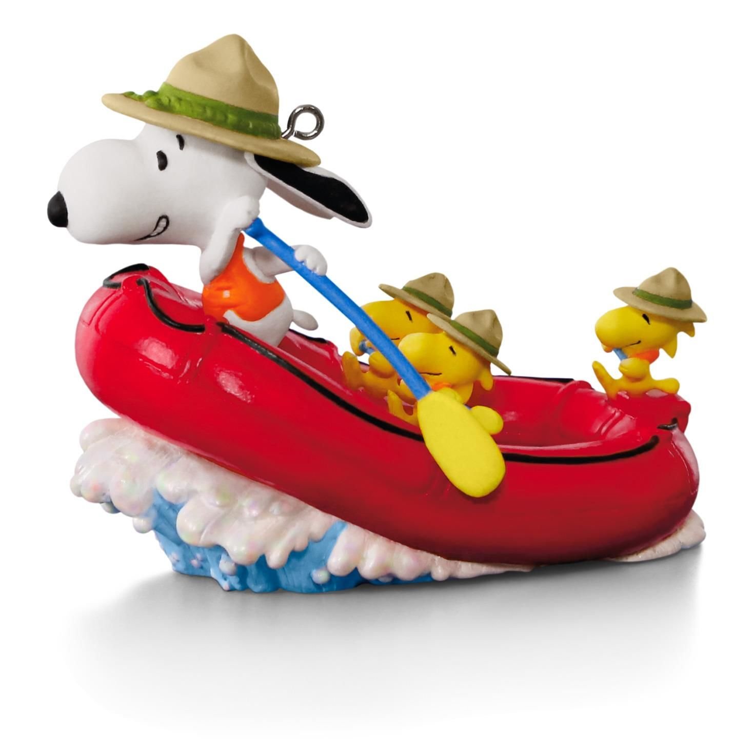 Amazon.com: Hallmark Keepsake Disney The Peanuts Movie Paratrooper ...