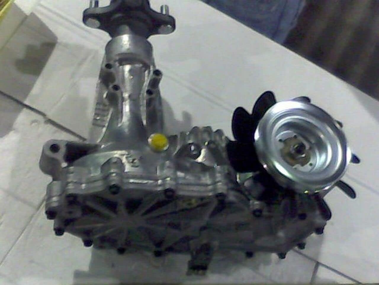 Amazon.com: Genuine Hydro Gear Transaxle ZT-2200 for Lawn Mowers ...