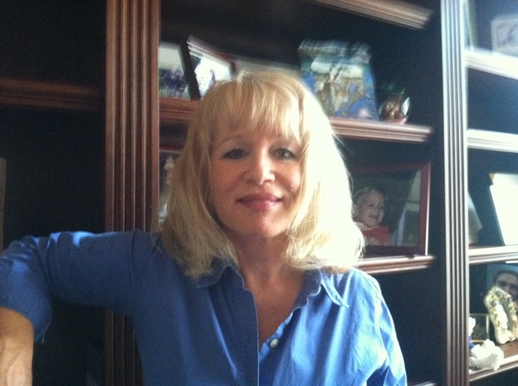 Amazon.com: Dianne Doyle Pita: books, biography, latest update