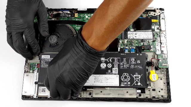 Watch Lenovo ThinkPad T15 Gen 2 - disassembly and upgrade options on ...