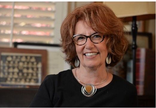 Healing Steps: A Gentle Path to Recovery for Survivors of Childhood ...