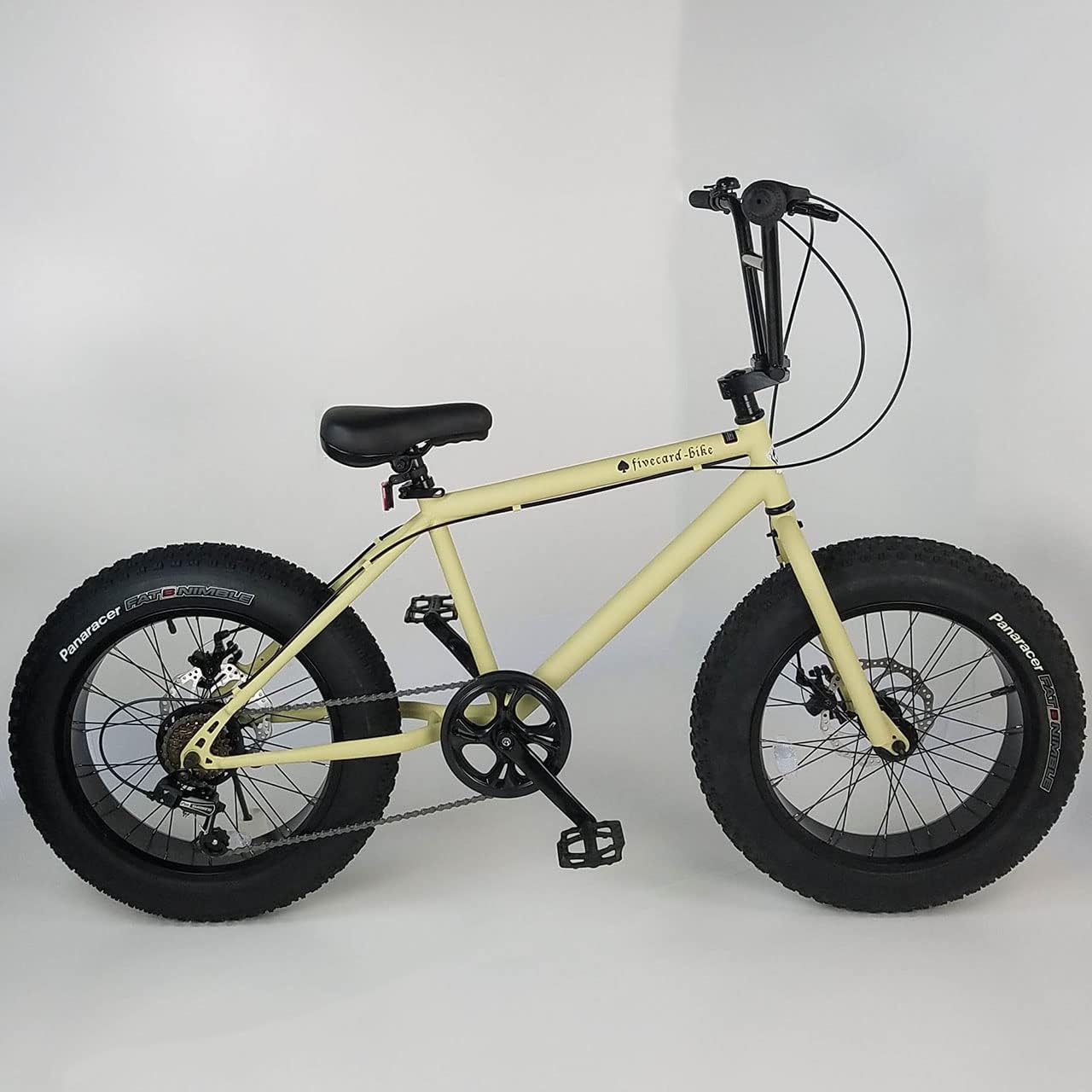 Amazon | 【マットサンドベージュ】【20インチBMX】【前後ディスクブレーキ】 FATBIKEファットバイク 変速ギヤ付 モンスターフット ミニビーチクルーザーfivecard ...