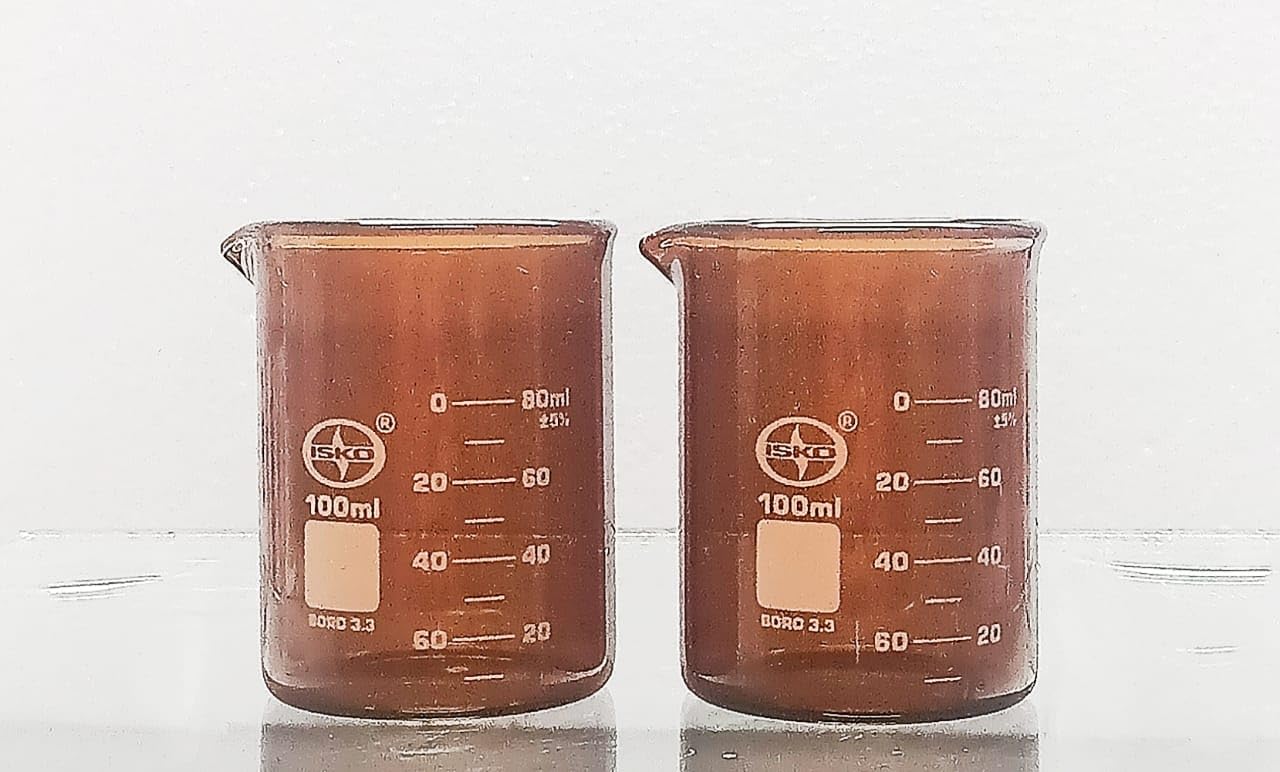 ISKO Borosilicate glass graduated beaker Amber (Set of 2 Pc) (100Ml ...
