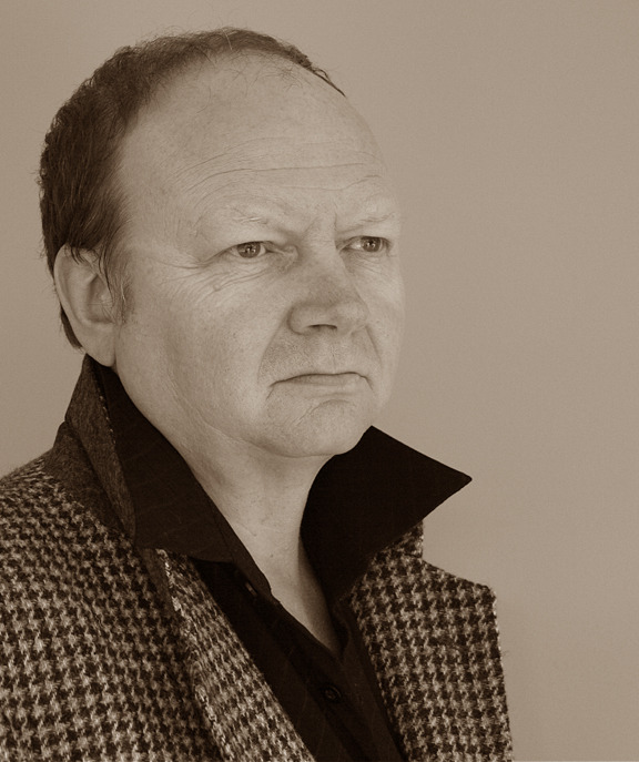 Amazon.com: Clive Brooks: books, biography, latest update