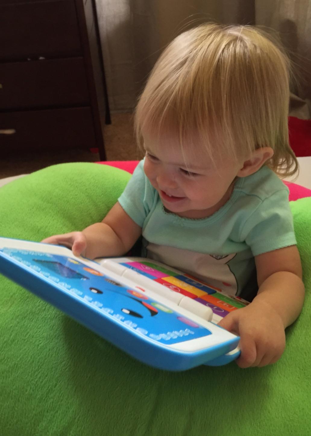 Amazon.com: Fisher-Price Laugh & Learn Smart Stages Laptop, Blue/White ...