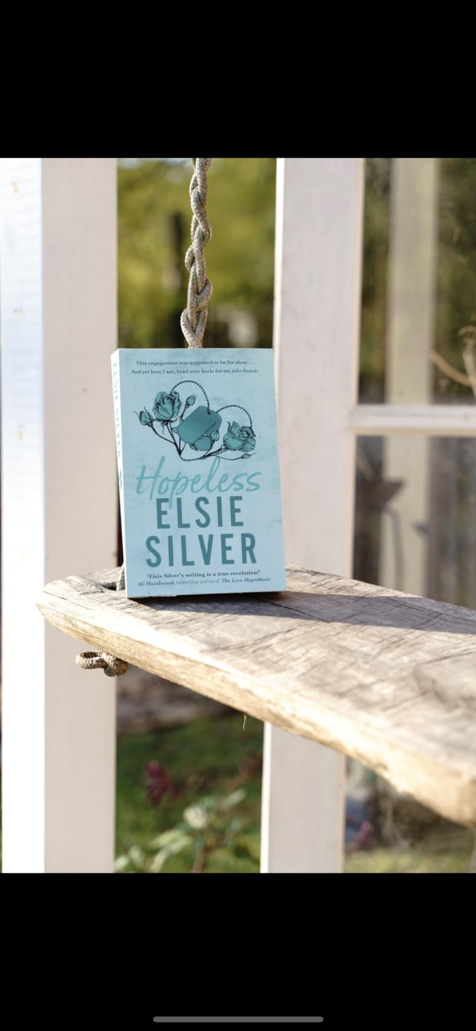 Hopeless: The must-read, small-town romance and TikTok bestseller ...