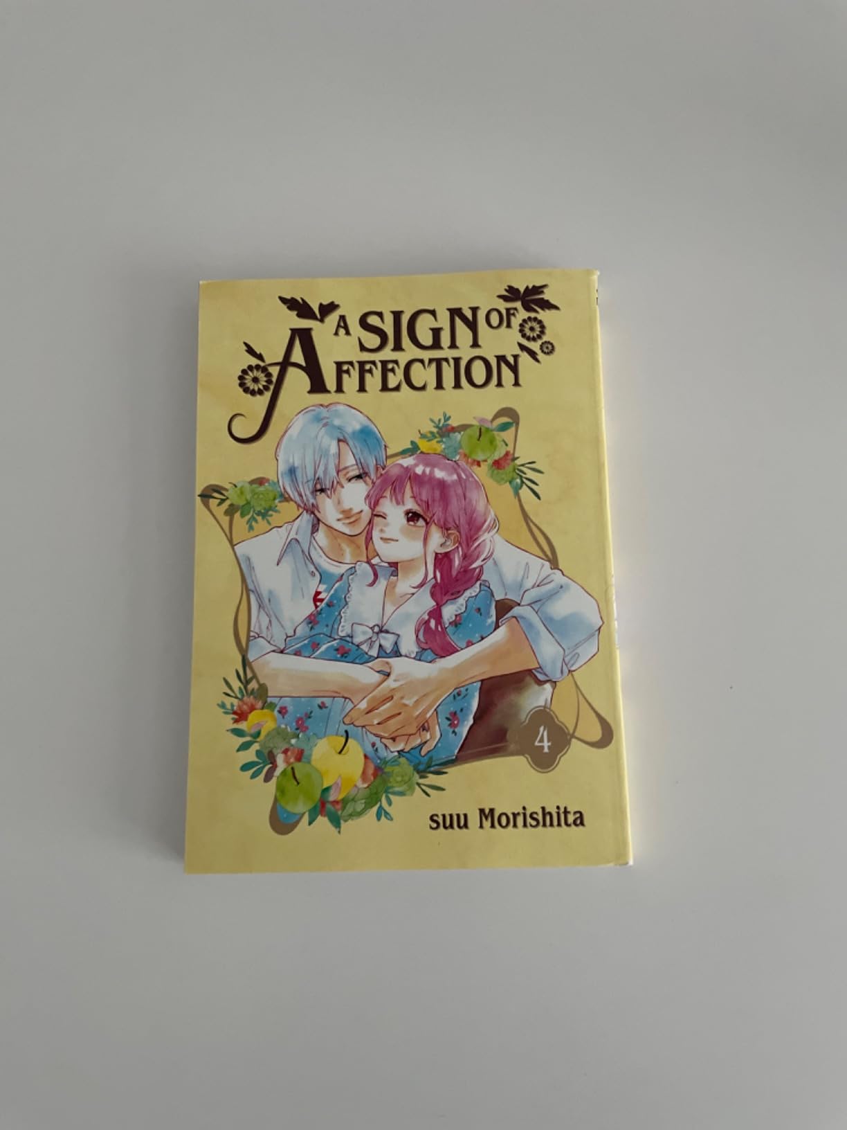A Sign of Affection 4: Morishita, suu: 9781646512744: Amazon.com: Books