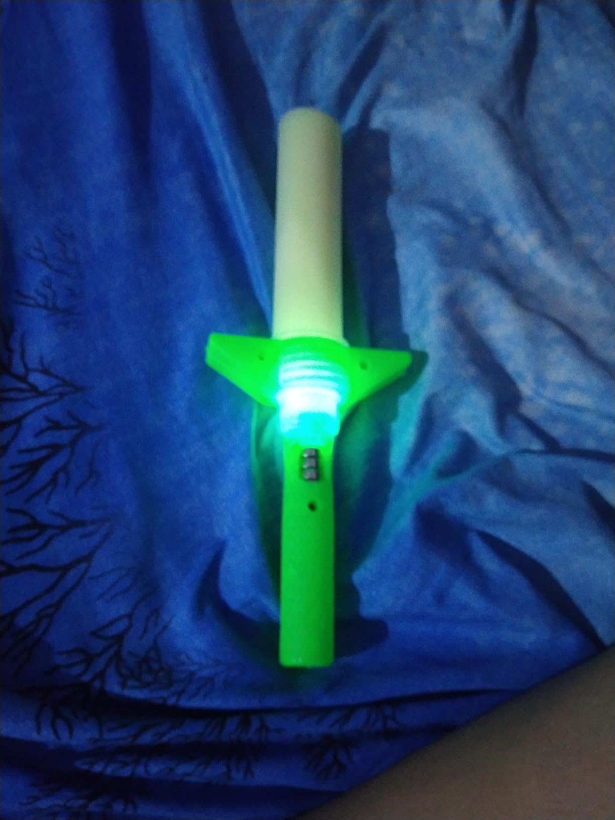 uneeke shape Glowing Sword, Flashing Expandable Laser Lightsaber/Talwar ...