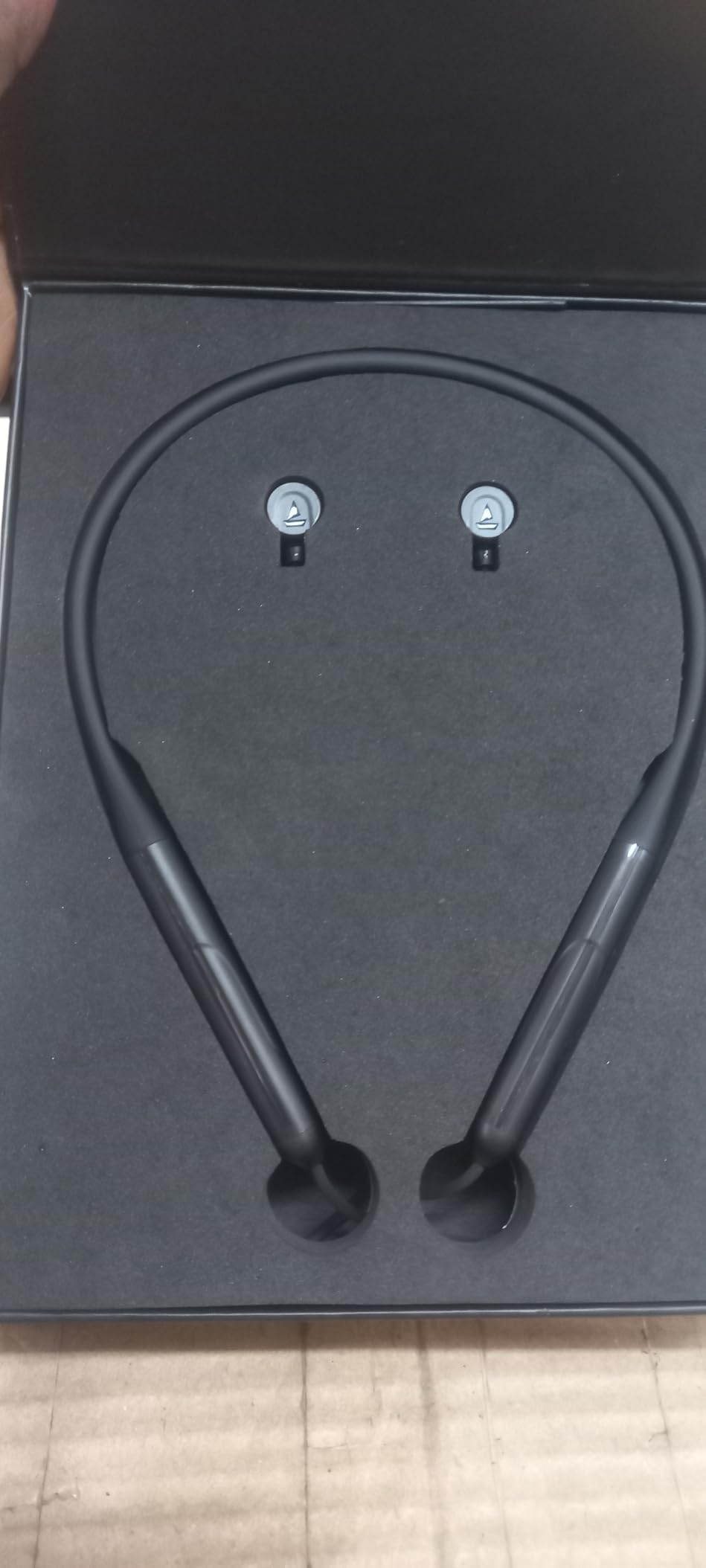 boAt Rockerz 255 ANC (Raven Black)