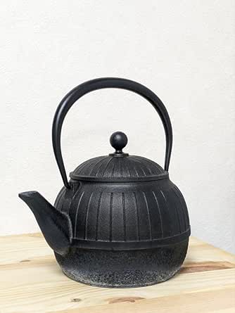 Amazon.co.jp: オイゲン OIGEN 南部鉄器 IH対応 直火 八千草1.2l : ホーム＆キッチン