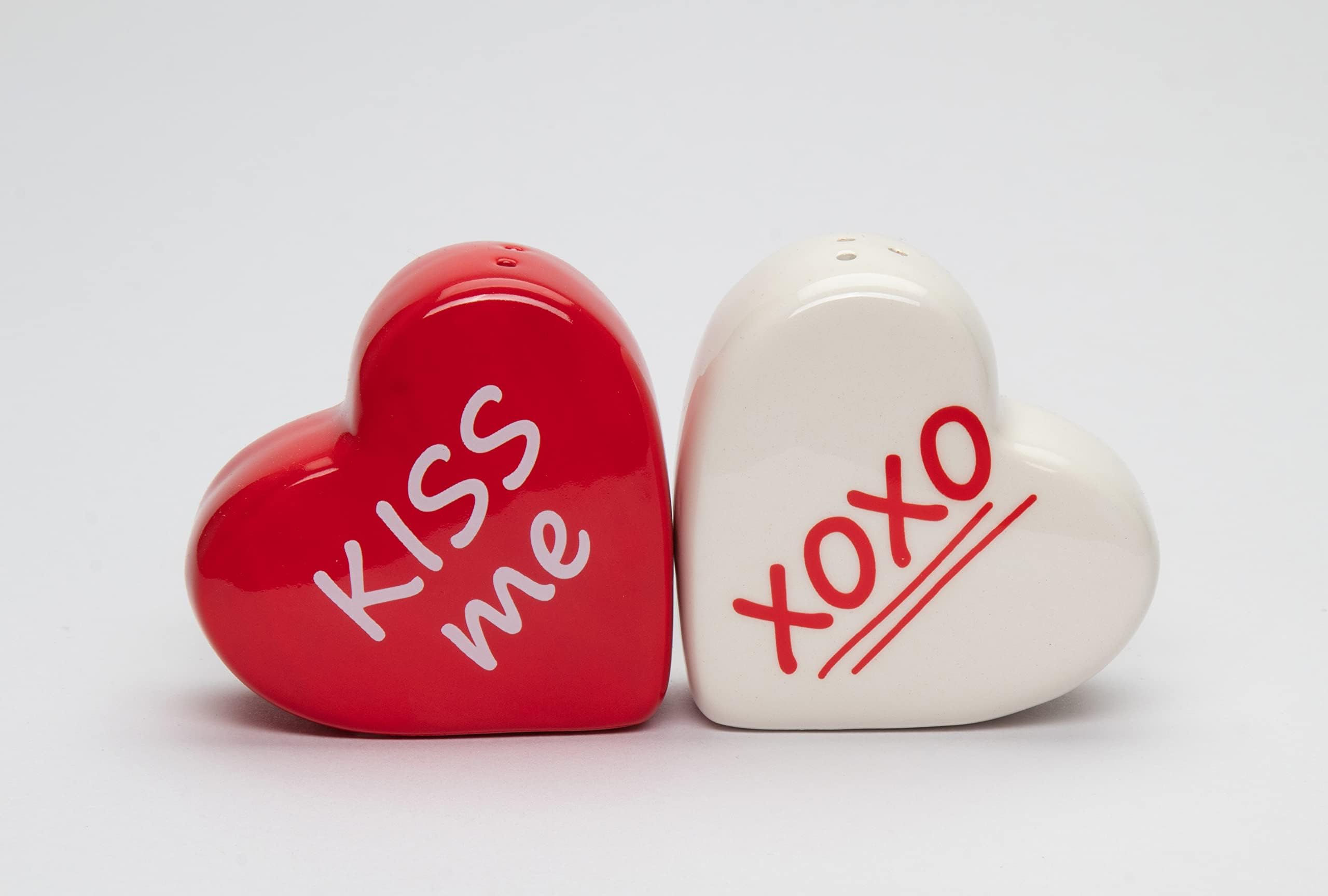Amazon.com: Fine Ceramic Valentine Kiss Me Love Red Heart Salt & Pepper ...