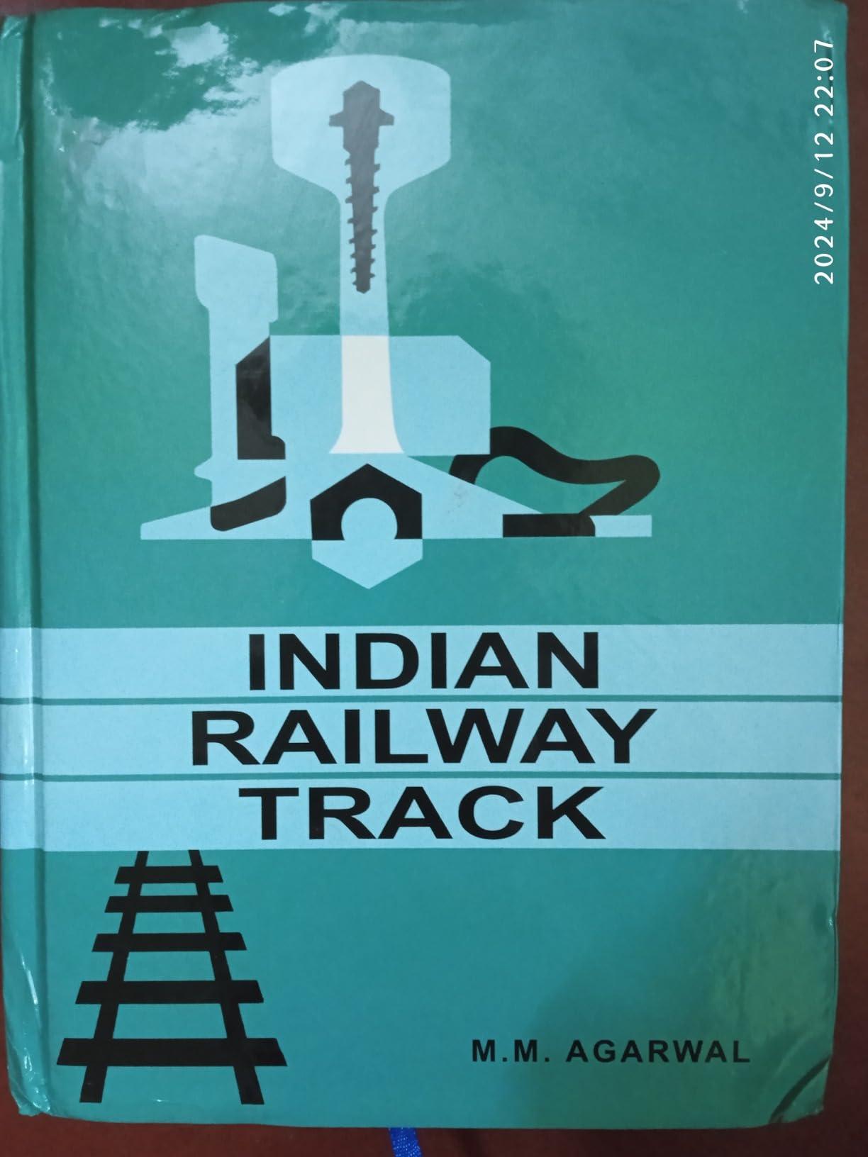 Indian Railway Track : M.M Agarwal, M.M Agarwal, M.M Agarwal: Amazon.in ...