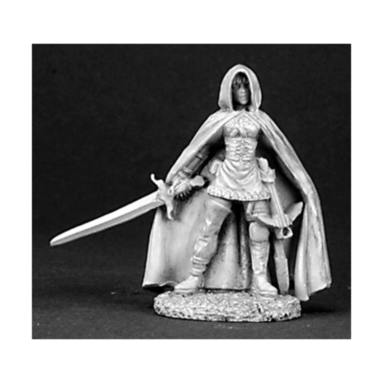 Amazon.com: Ashlyn (Female Ranger w/Crossbow) : Toys & Games