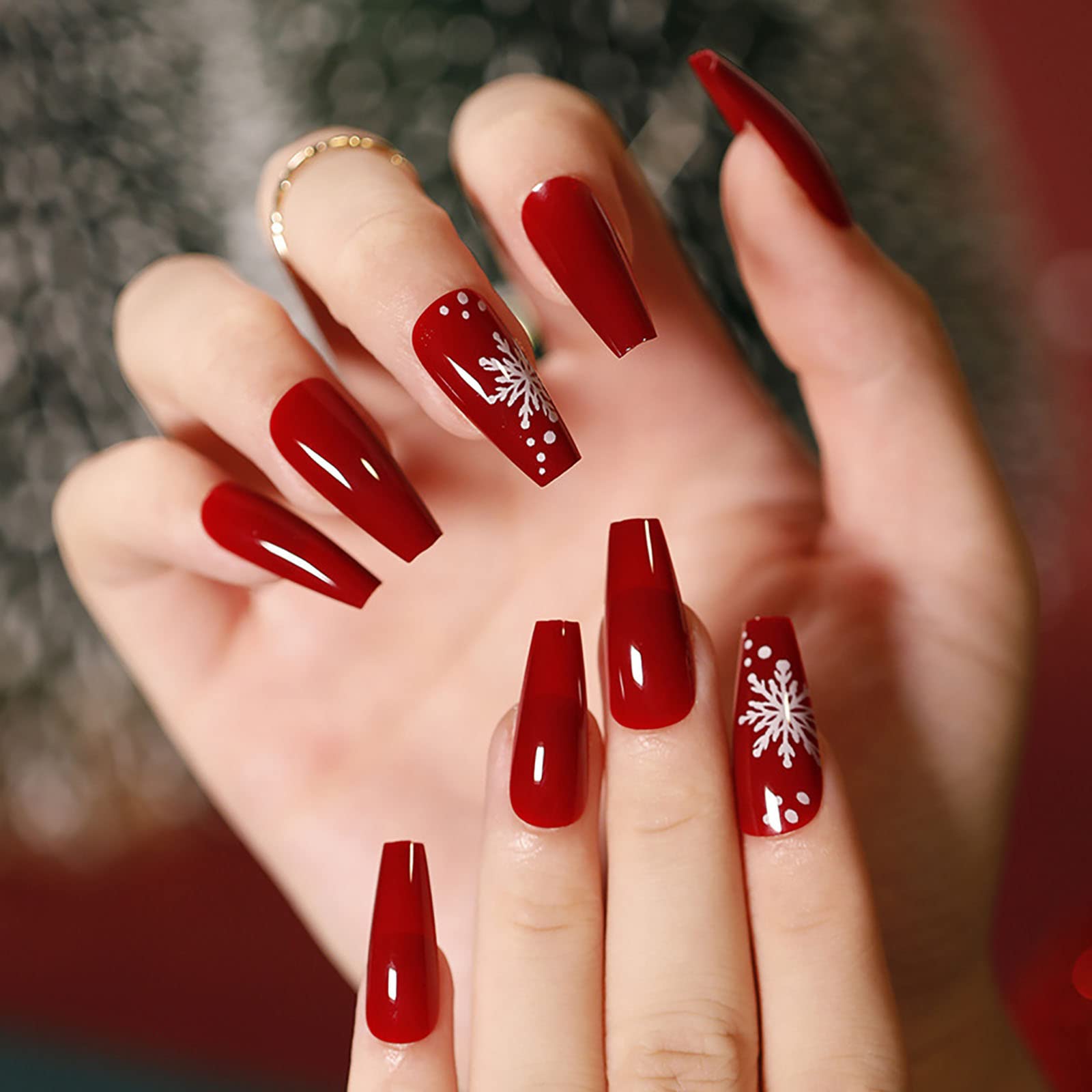 Easy Christmas Present Nails